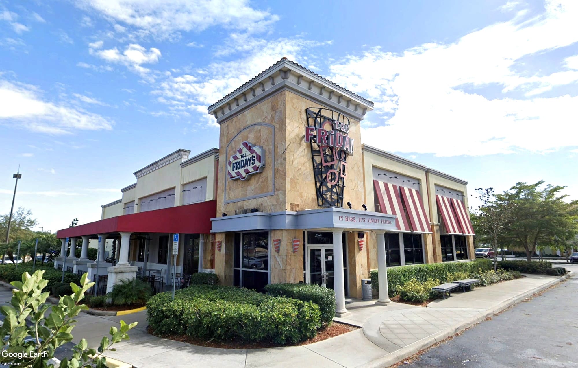 Fresh Catch Inland Opening at Coconut Point Mall in Estero