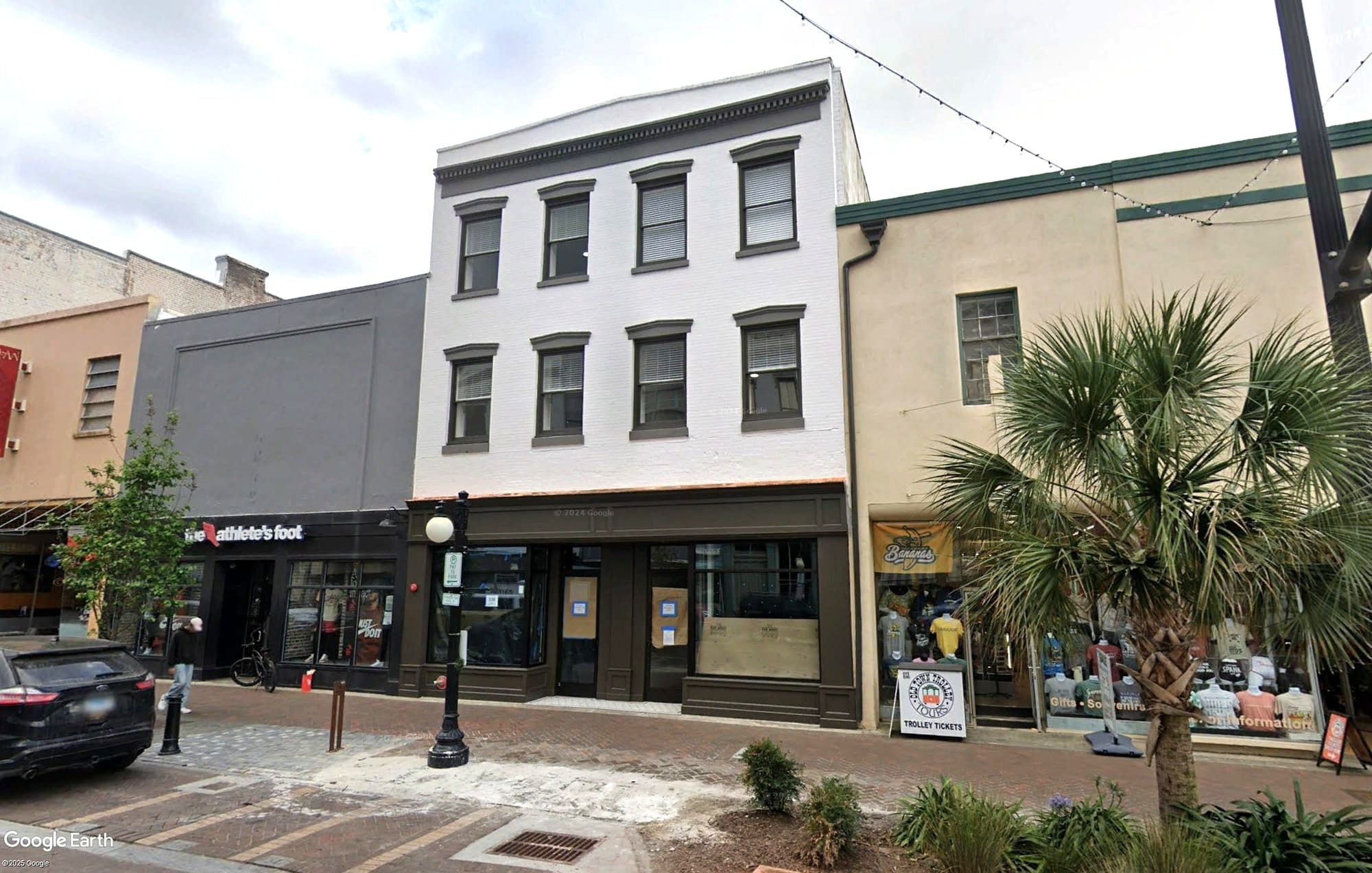 Joe and Vera’s Bringing Craft Cocktails and Small Bites to Savannah